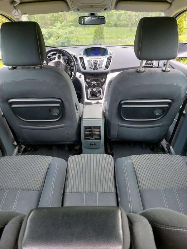 Black Ford Grand C-MAX 2011 in Sirvintos, with an engine capacity of 1.56 L and mileage of 291 thousand km for 3200 €, photo 8 on AUTOMOTO.COM.LV