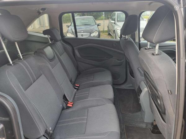 Black Ford Grand C-MAX 2011 in Kaunas, with an engine capacity of 1.60 L and mileage of 192 thousand km for 3400 €, photo 6 on AUTOMOTO.COM.LV