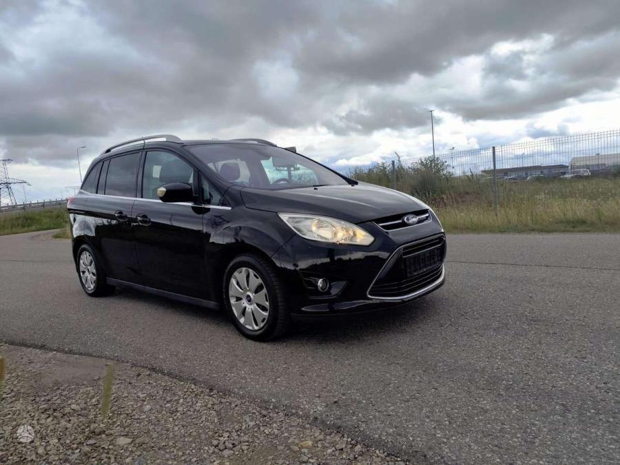 Black Ford Grand C-MAX 2011 in Marijampole, with an engine capacity of 1.56 L and mileage of 276 thousand km for 3450 €, photo 1 on AUTOMOTO.COM.LV