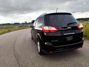 Black Ford Grand C-MAX 2011 in Marijampole, with an engine capacity of 1.56 L and mileage of 276 thousand km for 3450 €, photo 3 on AUTOMOTO.COM.LV