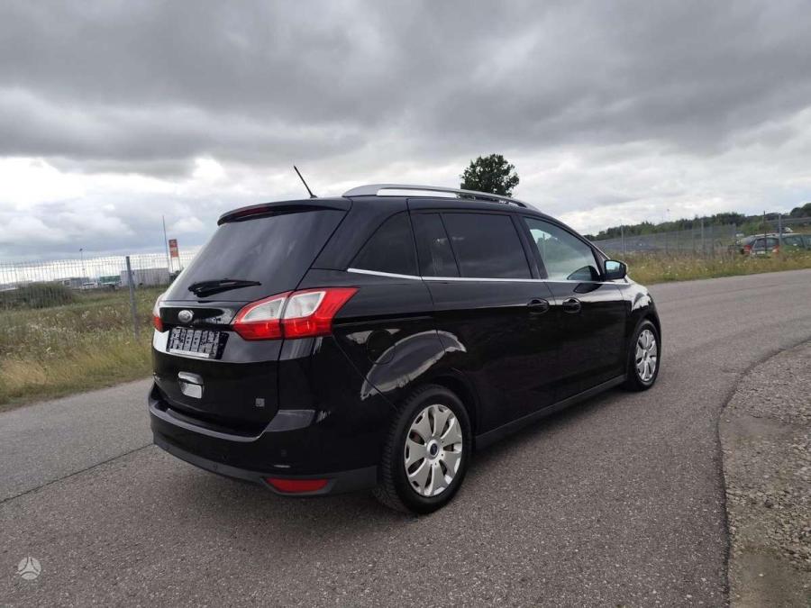Black Ford Grand C-MAX 2011 in Marijampole, with an engine capacity of 1.56 L and mileage of 276 thousand km for 3450 €, photo 5 on AUTOMOTO.COM.LV