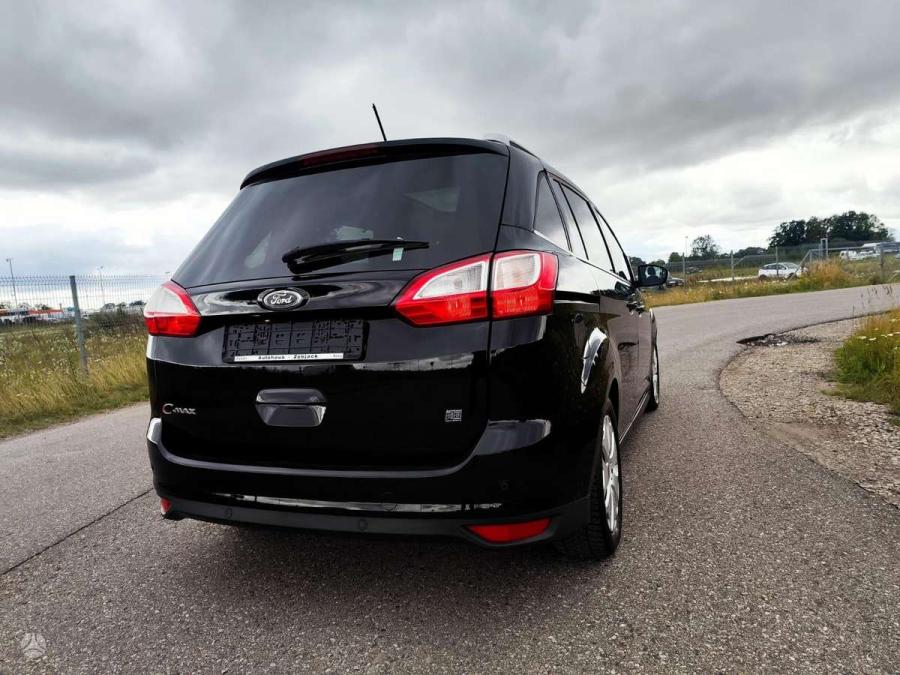 Black Ford Grand C-MAX 2011 in Marijampole, with an engine capacity of 1.56 L and mileage of 276 thousand km for 3450 €, photo 14 on AUTOMOTO.COM.LV
