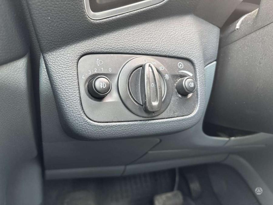 Melns Ford Grand C-MAX 2011 Klaipėda, ar dzinēja tilpumu 2.00 L un nobraukumu 290 tūkst. km par 2550 €, foto 16 vietnē AUTOMOTO.COM.LV