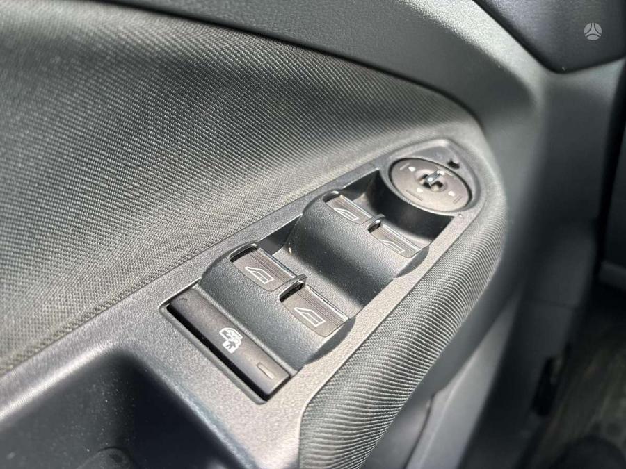 Melns Ford Grand C-MAX 2011 Klaipėda, ar dzinēja tilpumu 2.00 L un nobraukumu 290 tūkst. km par 2550 €, foto 17 vietnē AUTOMOTO.COM.LV
