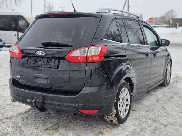 Black Ford Grand C-MAX 2012 in Rokiskis, with an engine capacity of 2.00 L and mileage of 223 thousand km for 3550 €, photo 10 on AUTOMOTO.COM.LV