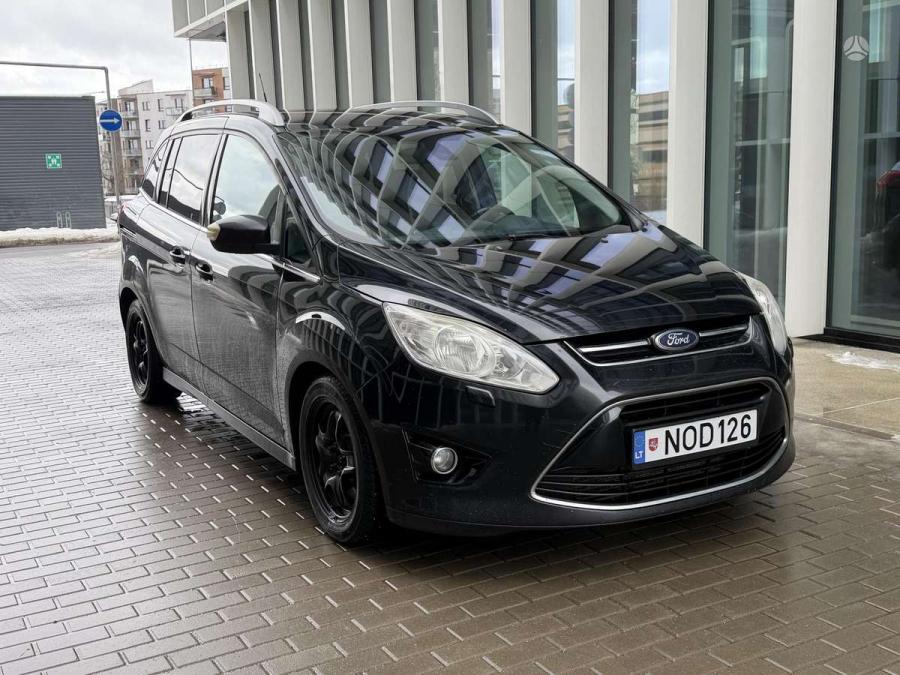 Melns Ford Grand C-MAX 2012 Viļņa, ar dzinēja tilpumu 2.00 L un nobraukumu 275 tūkst. km par 3100 €, foto 4 vietnē AUTOMOTO.COM.LV