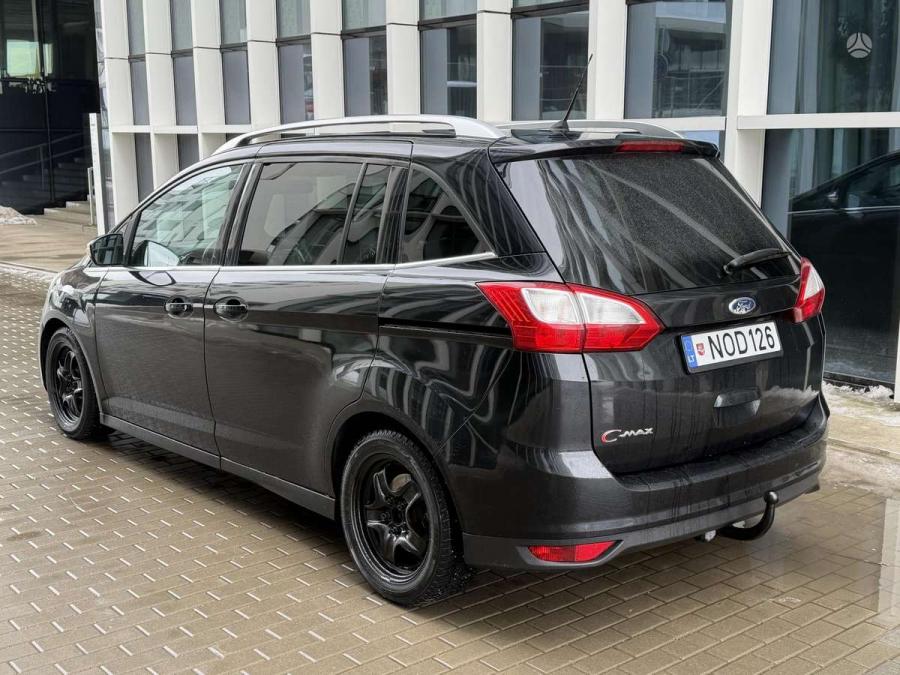 Melns Ford Grand C-MAX 2012 Viļņa, ar dzinēja tilpumu 2.00 L un nobraukumu 275 tūkst. km par 3100 €, foto 10 vietnē AUTOMOTO.COM.LV