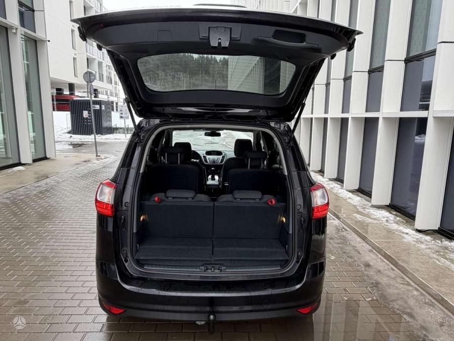 Melns Ford Grand C-MAX 2012 Viļņa, ar dzinēja tilpumu 2.00 L un nobraukumu 275 tūkst. km par 3100 €, foto 26 vietnē AUTOMOTO.COM.LV