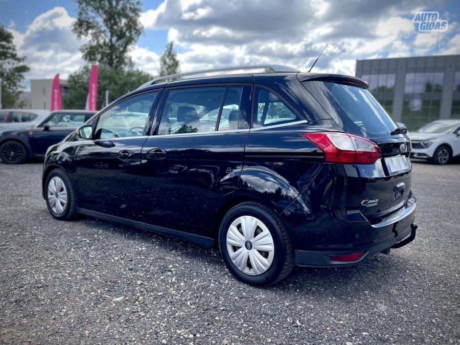 Black Ford Grand C-MAX 2012 in Vilnius, with an engine capacity of 1.60 L and mileage of 308 thousand km for 4999 €, photo 4 on AUTOMOTO.COM.LV