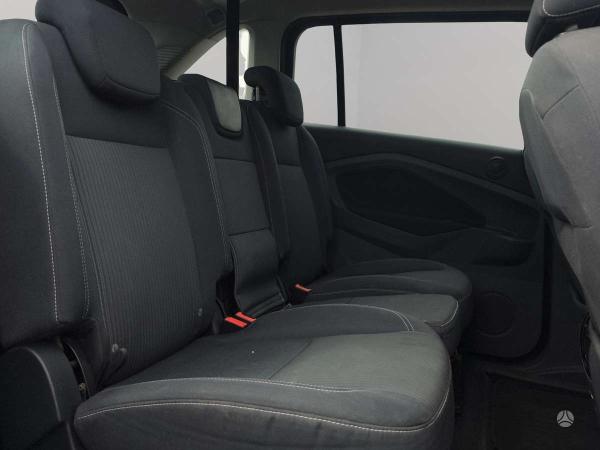 Black Ford Grand C-MAX 2012 in Vilnius, with an engine capacity of 1.60 L and mileage of 308 thousand km for 4999 €, photo 9 on AUTOMOTO.COM.LV