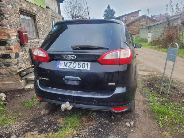 Black Ford Grand C-MAX 2012 in Kaunas, with an engine capacity of 1.56 L and mileage of 384 thousand km for 3500 €, photo 2 on AUTOMOTO.COM.LV