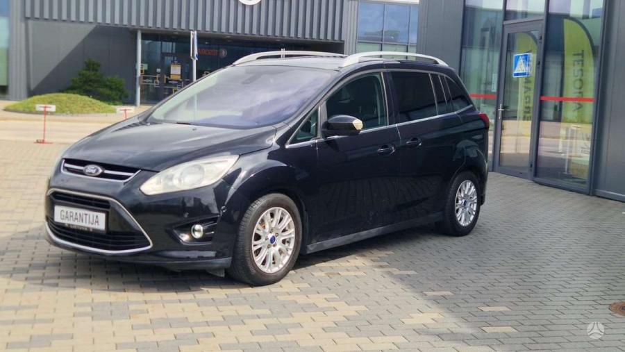 Black Ford Grand C-MAX 2012 in Siauliai, with an engine capacity of 2.00 L and mileage of 239 thousand km for 3500 €, photo 4 on AUTOMOTO.COM.LV