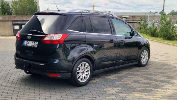 Black Ford Grand C-MAX 2012 in Siauliai, with an engine capacity of 2.00 L and mileage of 239 thousand km for 3500 €, photo 5 on AUTOMOTO.COM.LV