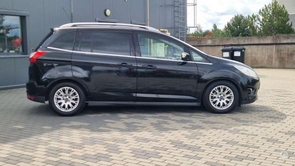 Black Ford Grand C-MAX 2012 in Siauliai, with an engine capacity of 2.00 L and mileage of 239 thousand km for 3500 €, photo 9 on AUTOMOTO.COM.LV