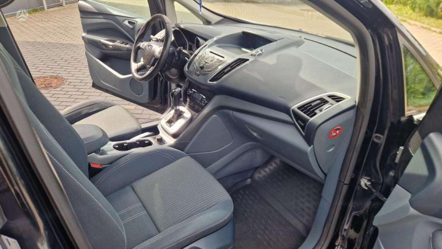 Black Ford Grand C-MAX 2012 in Siauliai, with an engine capacity of 2.00 L and mileage of 239 thousand km for 3500 €, photo 15 on AUTOMOTO.COM.LV