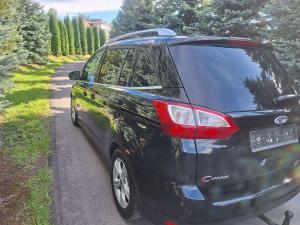 Black Ford Grand C-MAX 2012 in Utena, with an engine capacity of 1.56 L and mileage of 227 thousand km for 4000 €, photo 6 on AUTOMOTO.COM.LV