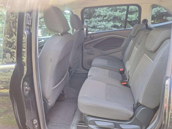 Melns Ford Grand C-MAX 2012 Utena, ar dzinēja tilpumu 1.56 L un nobraukumu 227 tūkst. km par 4000 €, foto 9 vietnē AUTOMOTO.COM.LV