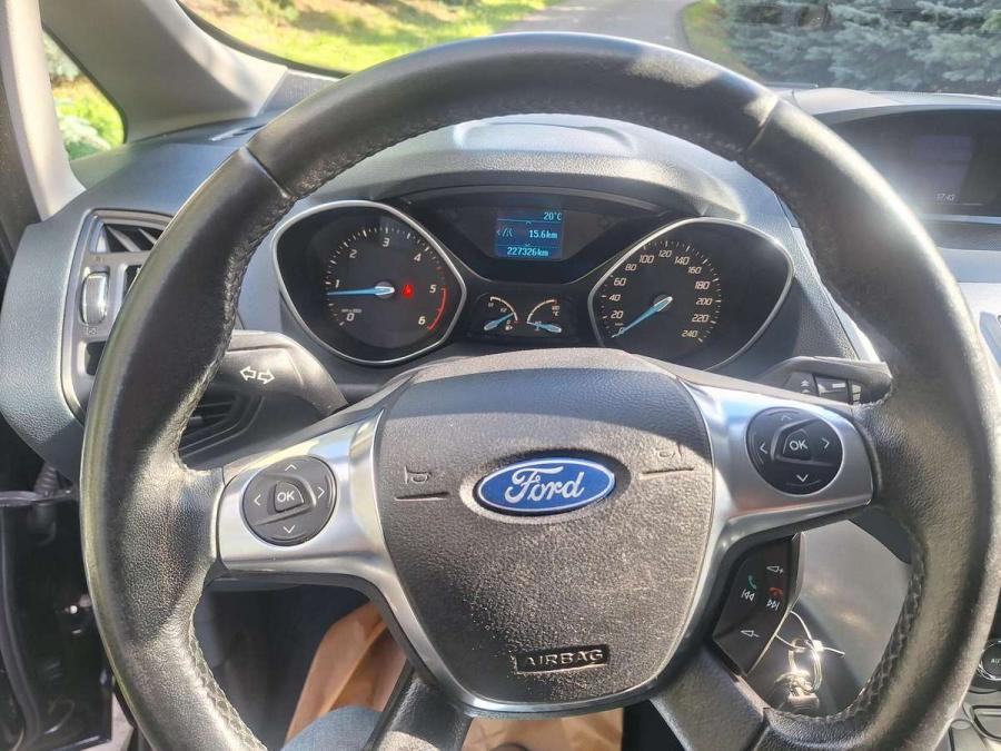 Black Ford Grand C-MAX 2012 in Utena, with an engine capacity of 1.56 L and mileage of 227 thousand km for 4000 €, photo 14 on AUTOMOTO.COM.LV