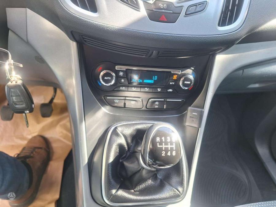 Black Ford Grand C-MAX 2012 in Utena, with an engine capacity of 1.56 L and mileage of 227 thousand km for 4000 €, photo 15 on AUTOMOTO.COM.LV