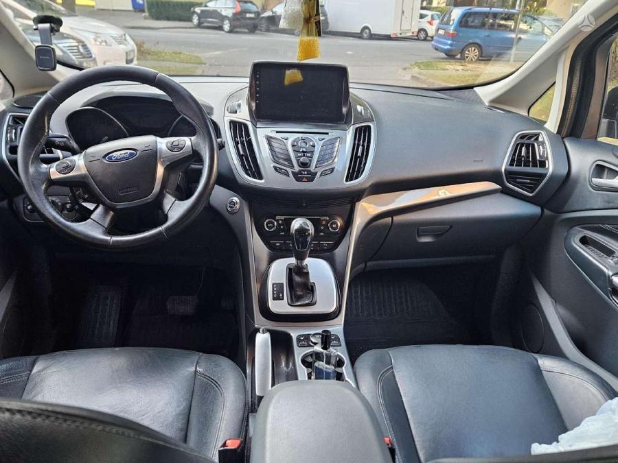 Melns Ford Grand C-MAX 2013 Panevēža, ar dzinēja tilpumu 2.00 L un nobraukumu 280 tūkst. km par 4000 €, foto 7 vietnē AUTOMOTO.COM.LV