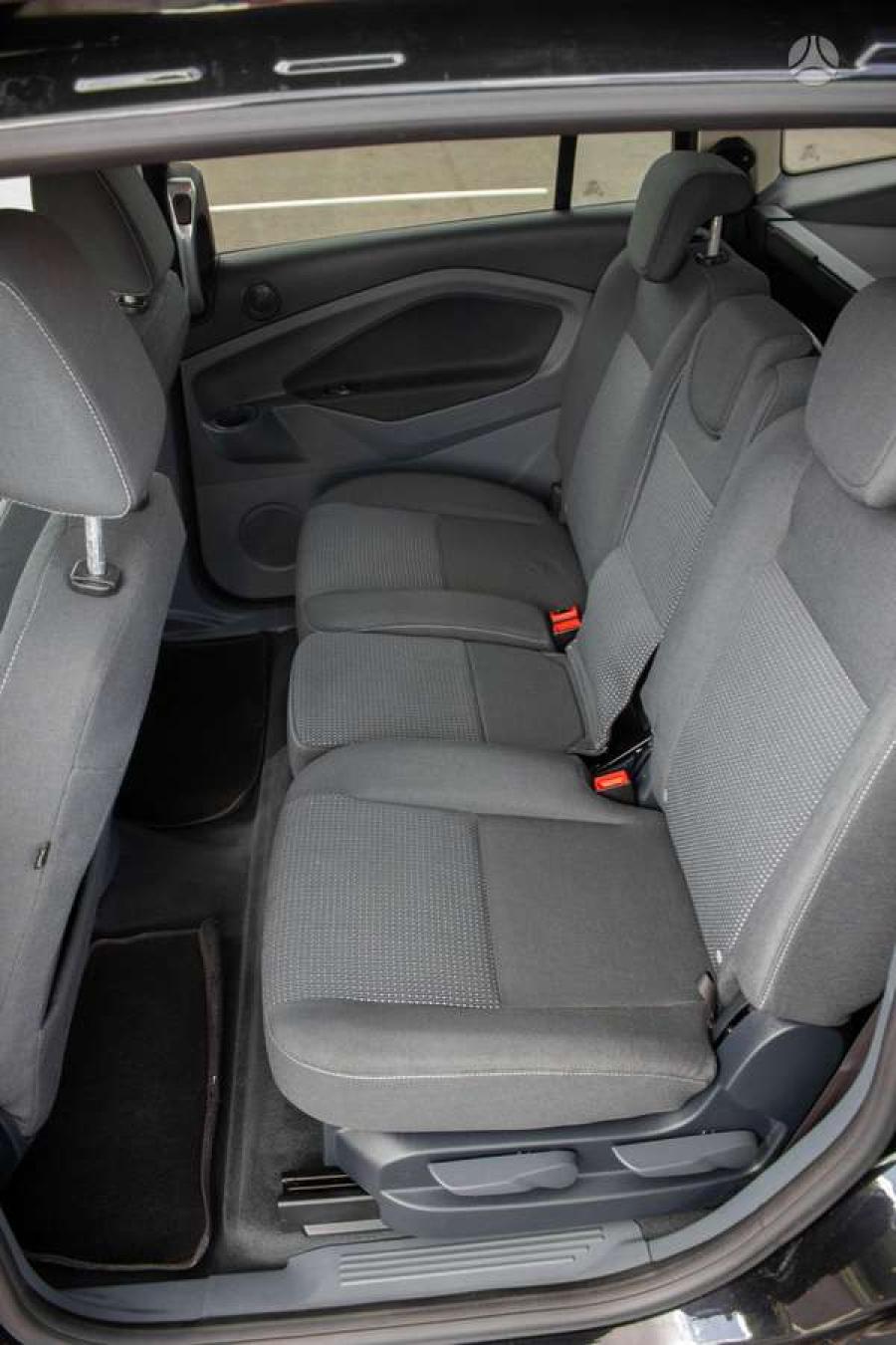 Melns Ford Grand C-MAX 2013 Kauņa, ar dzinēja tilpumu 1.56 L un nobraukumu 178 tūkst. km par 4200 €, foto 13 vietnē AUTOMOTO.COM.LV