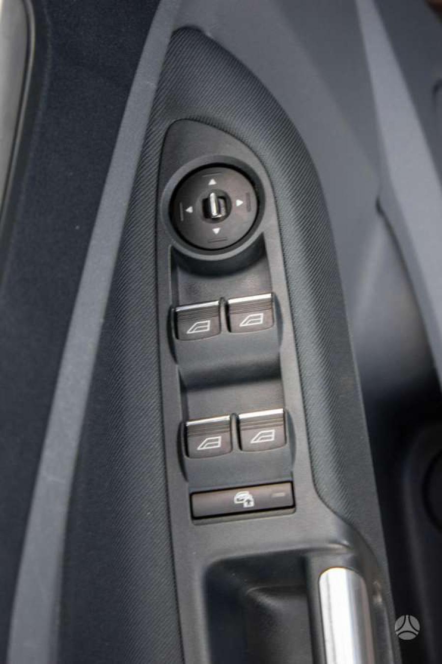 Melns Ford Grand C-MAX 2013 Kauņa, ar dzinēja tilpumu 1.56 L un nobraukumu 178 tūkst. km par 4200 €, foto 18 vietnē AUTOMOTO.COM.LV