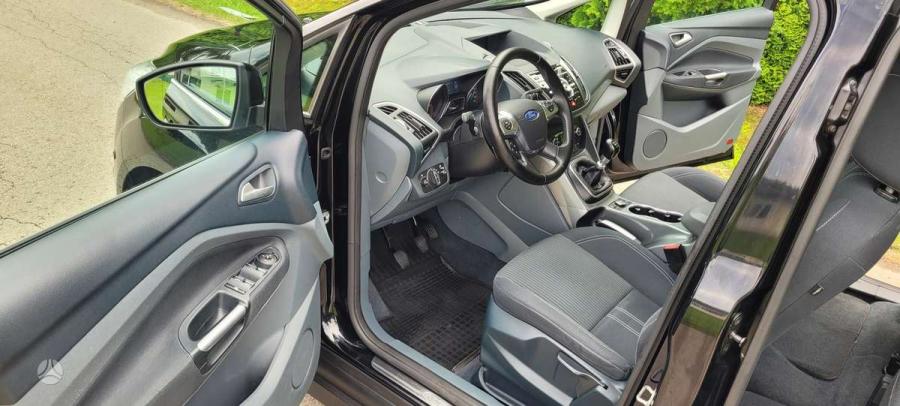 Black Ford Grand C-MAX 2013 in Marijampole, with an engine capacity of 1.56 L and mileage of 249 thousand km for 4200 €, photo 3 on AUTOMOTO.COM.LV