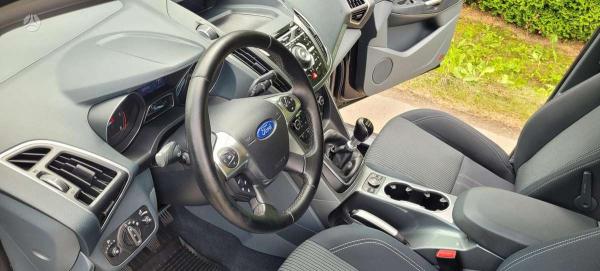 Melns Ford Grand C-MAX 2013 Marijampole, ar dzinēja tilpumu 1.56 L un nobraukumu 249 tūkst. km par 4200 €, foto 6 vietnē AUTOMOTO.COM.LV