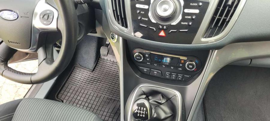 Black Ford Grand C-MAX 2013 in Marijampole, with an engine capacity of 1.56 L and mileage of 249 thousand km for 4200 €, photo 10 on AUTOMOTO.COM.LV