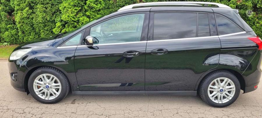 Black Ford Grand C-MAX 2013 in Marijampole, with an engine capacity of 1.56 L and mileage of 249 thousand km for 4200 €, photo 25 on AUTOMOTO.COM.LV