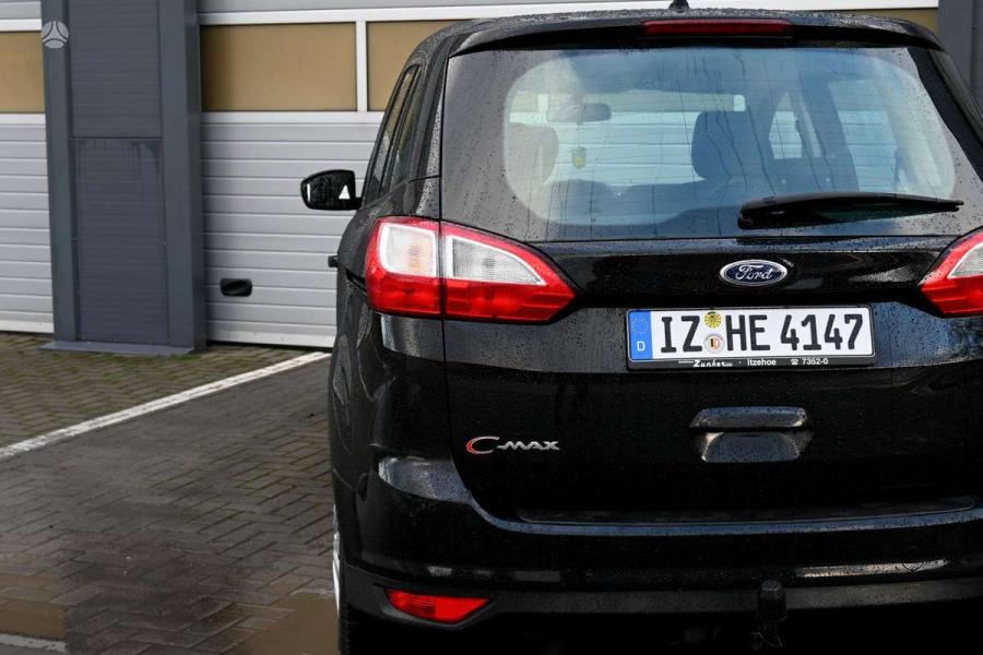 Black Ford Grand C-MAX 2014 in Kretinga, with an engine capacity of 1.00 L and mileage of 171 thousand km for 4999 €, photo 9 on AUTOMOTO.COM.LV