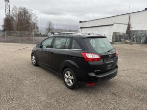 Black Ford Grand C-MAX 2014 in Marijampole, with an engine capacity of 1.60 L and mileage of 151 thousand km for 4650 €, photo 7 on AUTOMOTO.COM.LV