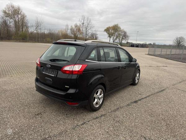 Melns Ford Grand C-MAX 2014 Marijampole, ar dzinēja tilpumu 1.60 L un nobraukumu 151 tūkst. km par 5150 €, foto 4 vietnē AUTOMOTO.COM.LV