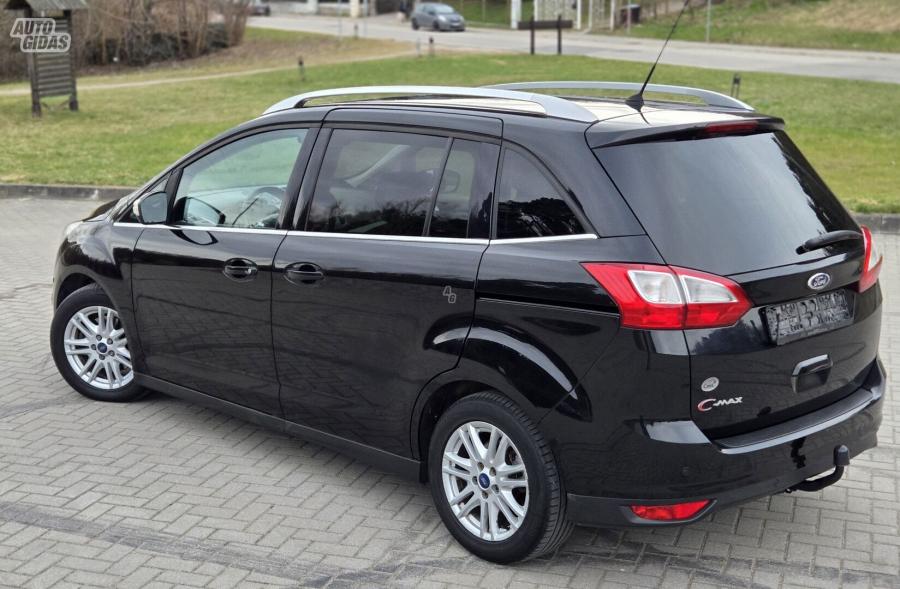 Black Ford Grand C-MAX 2014 in Vilnius, with an engine capacity of 1.60 L and mileage of 203 thousand km for 3700 €, photo 4 on AUTOMOTO.COM.LV