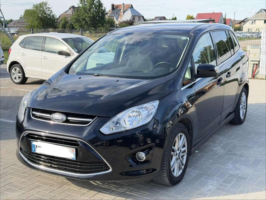 Black Ford Grand C-MAX 2014 in Taurage, with an engine capacity of 1.56 L and mileage of 303 thousand km for 3100 €, photo 1 on AUTOMOTO.COM.LV