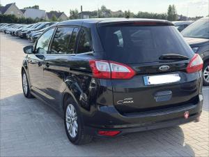 Black Ford Grand C-MAX 2014 in Taurage, with an engine capacity of 1.56 L and mileage of 303 thousand km for 3100 €, photo 5 on AUTOMOTO.COM.LV