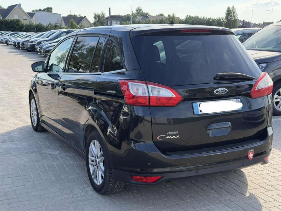 Black Ford Grand C-MAX 2014 in Taurage, with an engine capacity of 1.56 L and mileage of 303 thousand km for 3100 €, photo 5 on AUTOMOTO.COM.LV