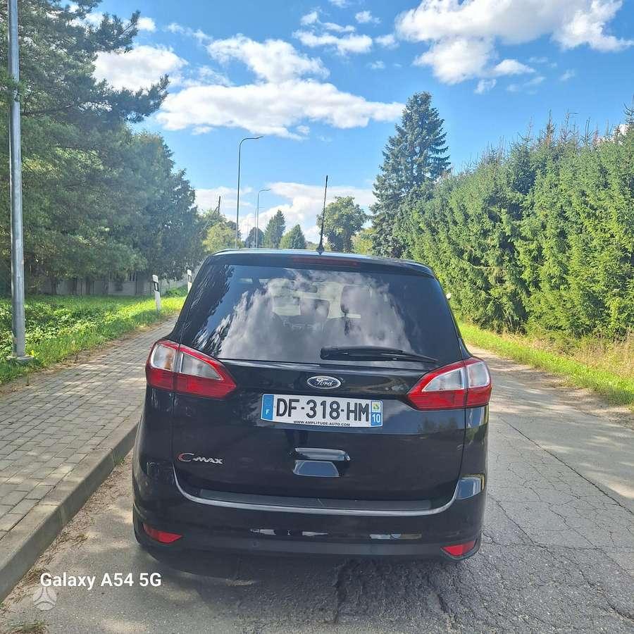 Black Ford Grand C-MAX 2014 in Taurage, with an engine capacity of 1.56 L and mileage of 201 thousand km for 4999 €, photo 6 on AUTOMOTO.COM.LV