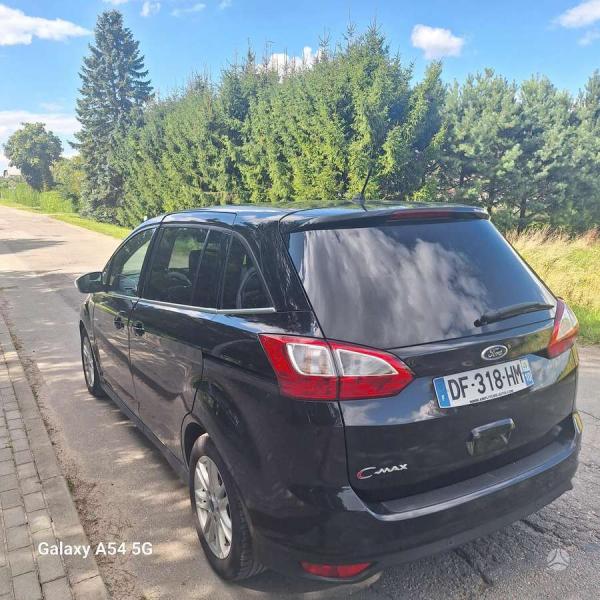 Ford Grand C-MAX 2014 in Taurage on AUTOMOTO.COM.LV Black Ford Grand C-MAX 2014 in Taurage, with an engine capacity of 1.56 L and mileage of 201 thousand km for 4999 €, photo 7 on AUTOMOTO.COM.LV