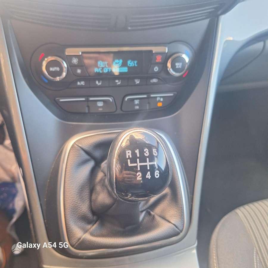 Black Ford Grand C-MAX 2014 in Taurage, with an engine capacity of 1.56 L and mileage of 201 thousand km for 4999 €, photo 13 on AUTOMOTO.COM.LV