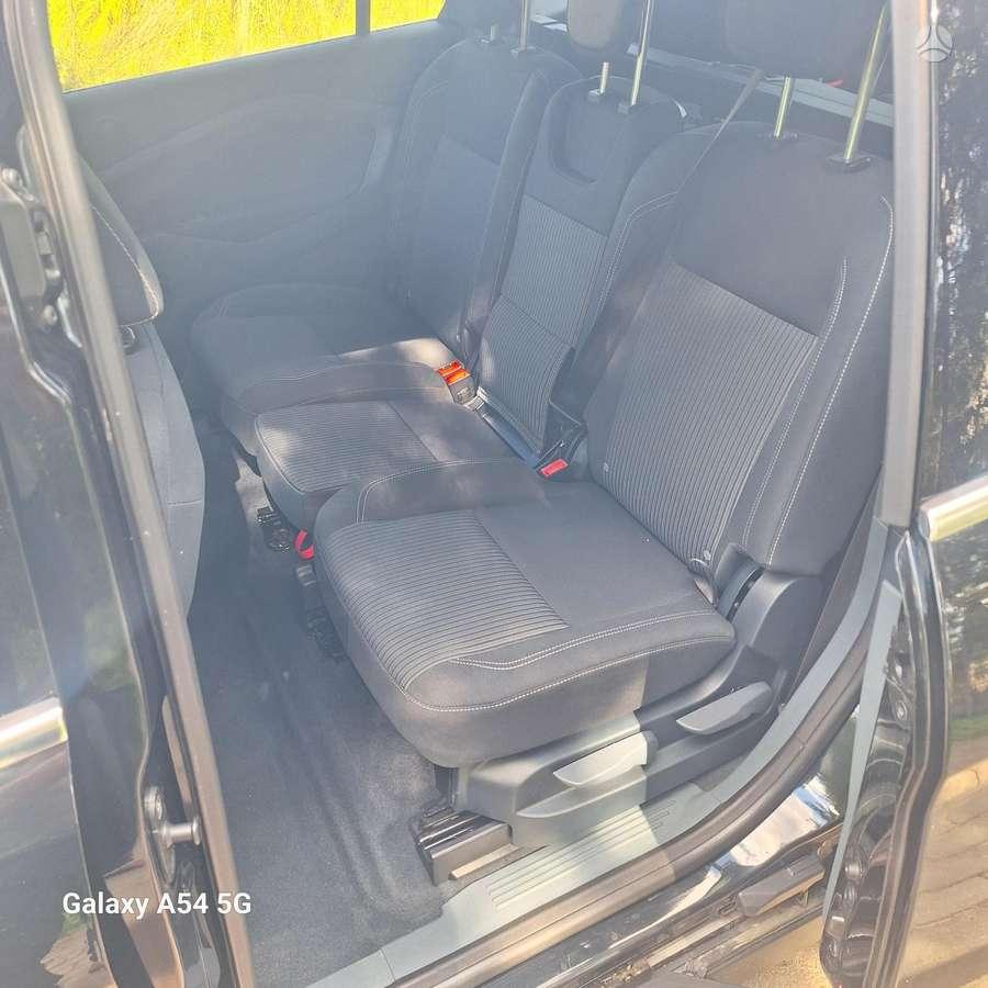 Black Ford Grand C-MAX 2014 in Taurage, with an engine capacity of 1.56 L and mileage of 201 thousand km for 4999 €, photo 14 on AUTOMOTO.COM.LV