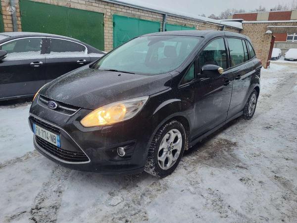 Melns Ford Grand C-MAX 2015 Kauņa, ar dzinēja tilpumu 1.60 L un nobraukumu 181 tūkst. km par 4200 €, foto 1 vietnē AUTOMOTO.COM.LV