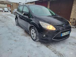 Melns Ford Grand C-MAX 2015 Kauņa, ar dzinēja tilpumu 1.60 L un nobraukumu 181 tūkst. km par 4200 €, foto 2 vietnē AUTOMOTO.COM.LV