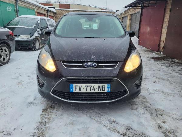 Melns Ford Grand C-MAX 2015 Kauņa, ar dzinēja tilpumu 1.60 L un nobraukumu 181 tūkst. km par 4200 €, foto 3 vietnē AUTOMOTO.COM.LV