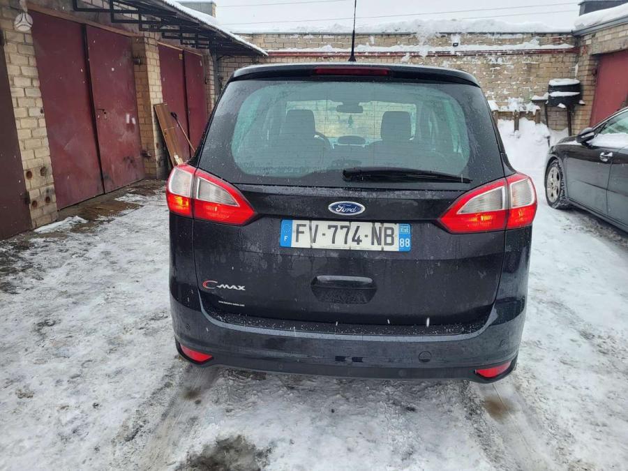 Melns Ford Grand C-MAX 2015 Kauņa, ar dzinēja tilpumu 1.60 L un nobraukumu 181 tūkst. km par 4200 €, foto 6 vietnē AUTOMOTO.COM.LV