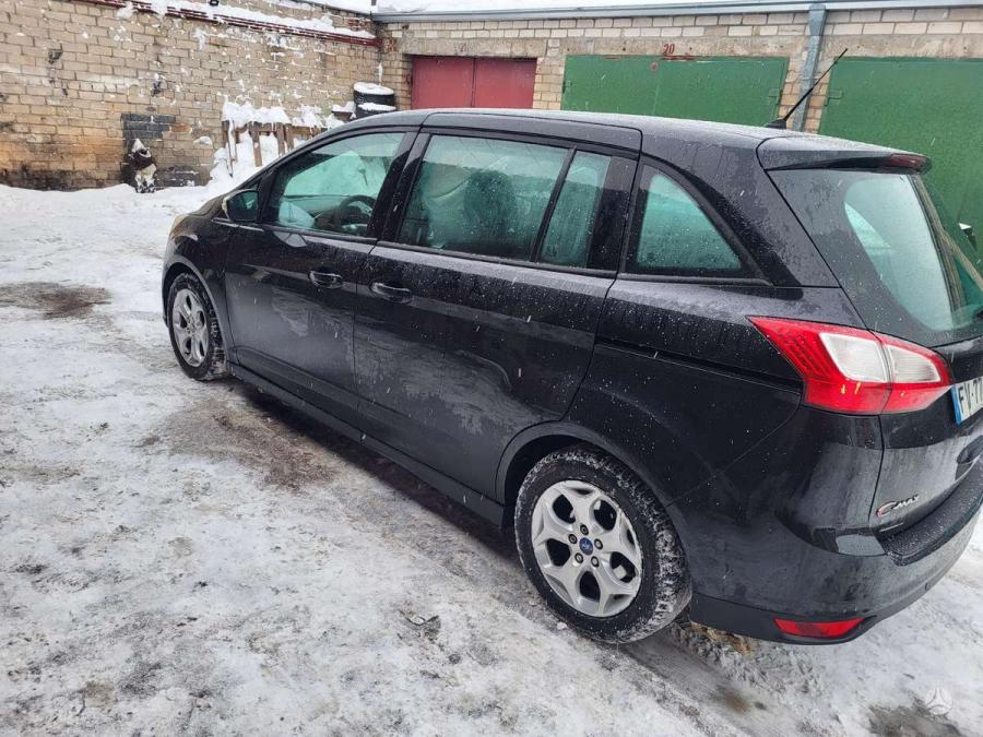 Melns Ford Grand C-MAX 2015 Kauņa, ar dzinēja tilpumu 1.60 L un nobraukumu 181 tūkst. km par 4200 €, foto 8 vietnē AUTOMOTO.COM.LV