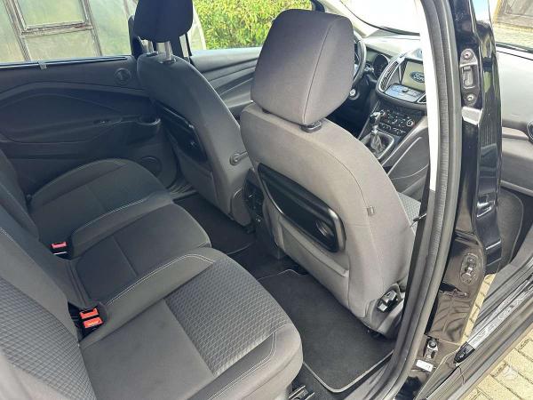 Melns Ford Grand C-MAX 2016 Prienai, ar dzinēja tilpumu 1.00 L un nobraukumu 177 tūkst. km par 3950 €, foto 10 vietnē AUTOMOTO.COM.LV