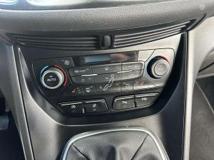 Melns Ford Grand C-MAX 2016 Prienai, ar dzinēja tilpumu 1.00 L un nobraukumu 177 tūkst. km par 3950 €, foto 13 vietnē AUTOMOTO.COM.LV