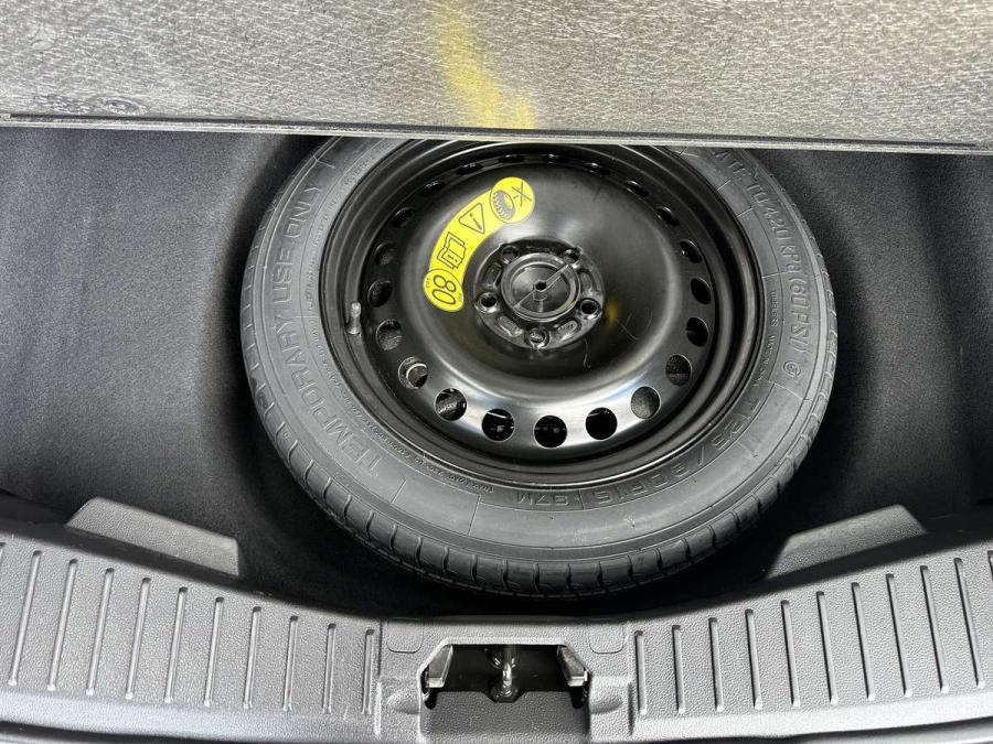 Melns Ford Grand C-MAX 2016 Prienai, ar dzinēja tilpumu 1.00 L un nobraukumu 177 tūkst. km par 3950 €, foto 16 vietnē AUTOMOTO.COM.LV