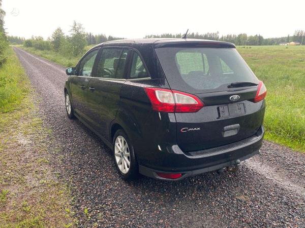 Melns Ford Grand C-MAX 2017 Tauragė, ar dzinēja tilpumu 1.50 L un nobraukumu 247 tūkst. km par 6450 €, foto 3 vietnē AUTOMOTO.COM.LV